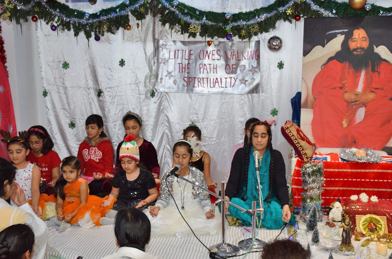 Children treading on the Peace Path in United Kindom for a Habitable World