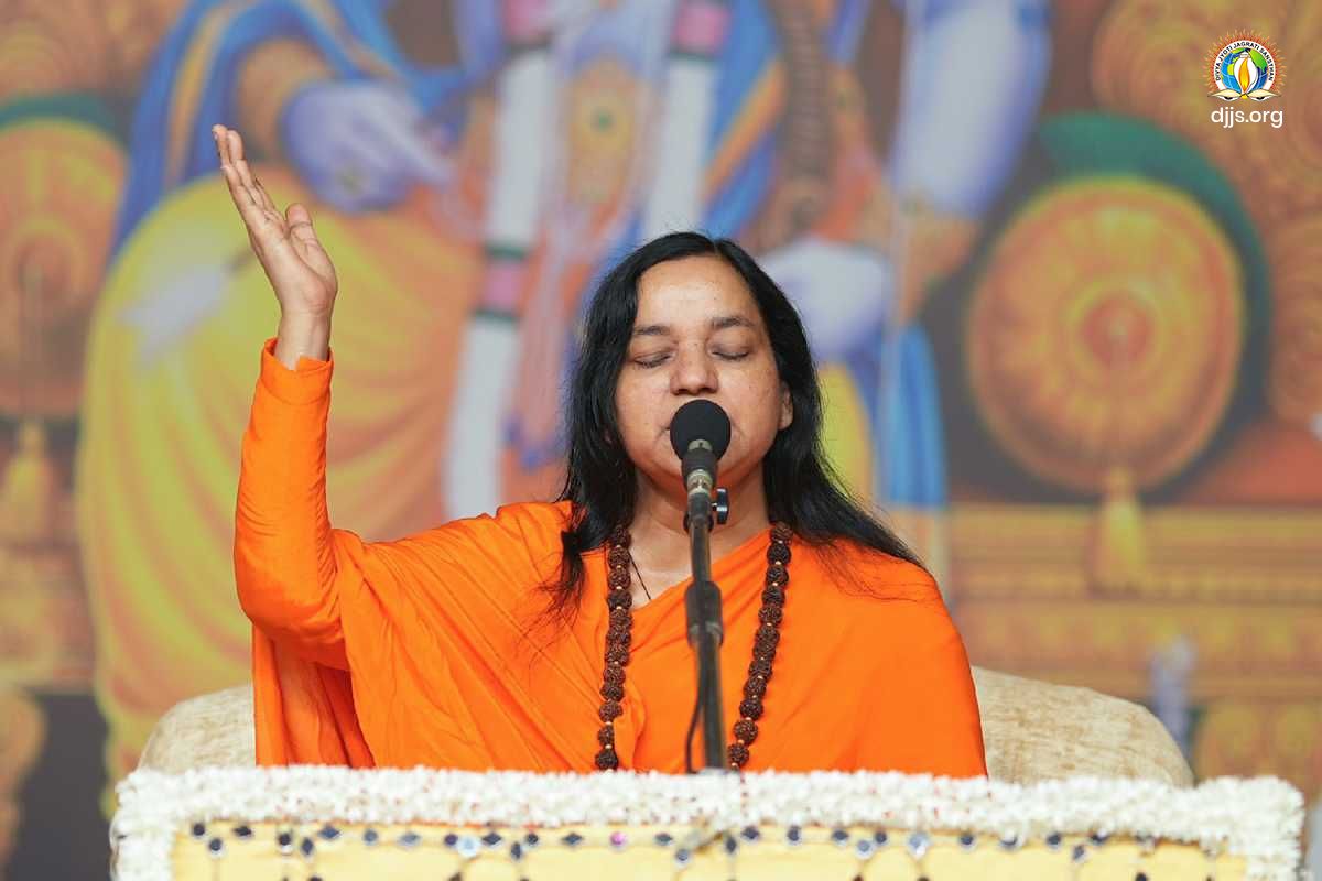 Shri Ram Katha Conveyed the Message of Universal Brotherhood at Dhilwan ...