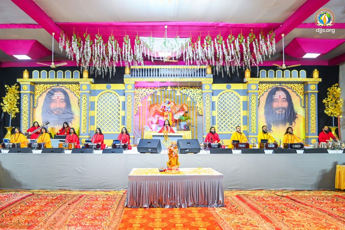 Shrimad Bhagwat Katha at Sri Ganganagar, Rajasthan explained the path ...